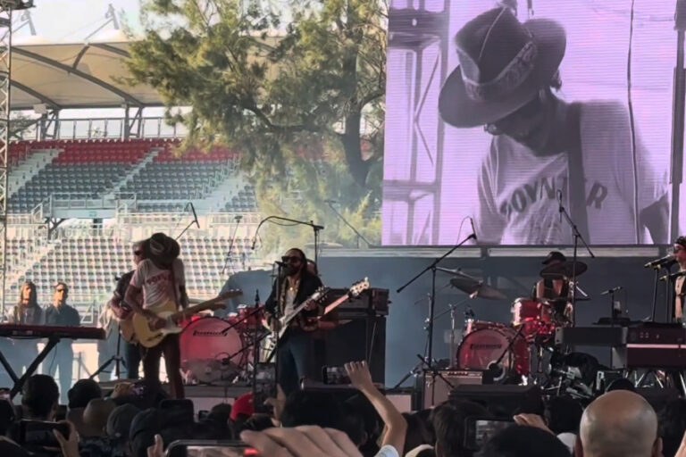 Jay de la Cueva: El alma multifacética del Vive Latino 2025